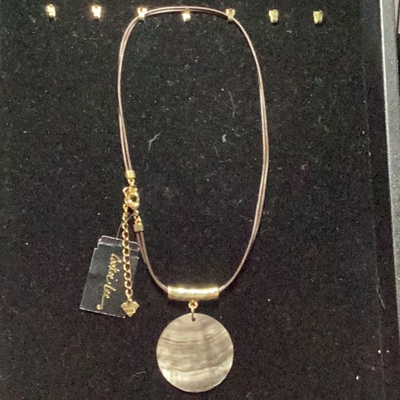 Cookie Lee | Jewelry | Cookie Lee Genuine Shell Necklace | Poshmark